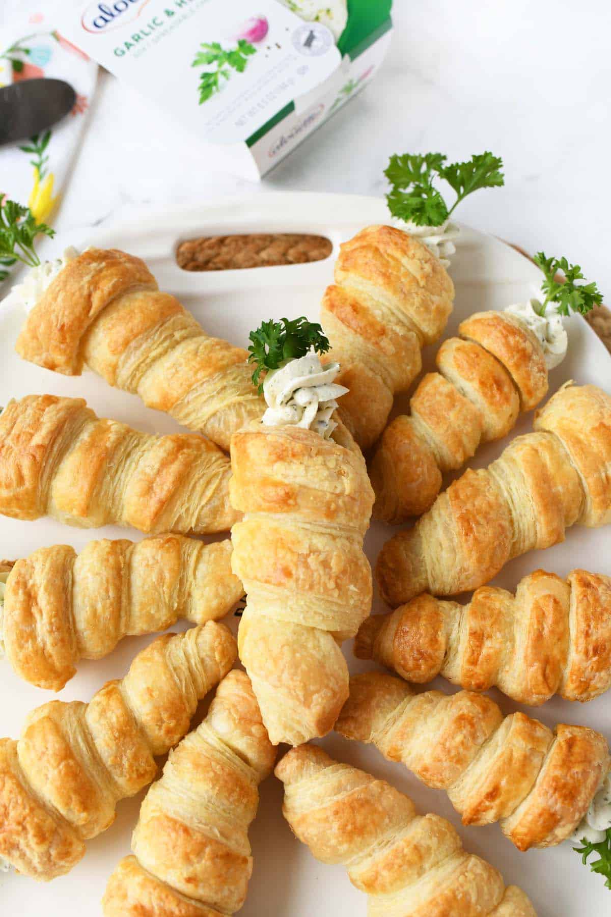 Easy Elegant Puff Pastry Appetizers For Parties (+ my 3 ingredient recipe)