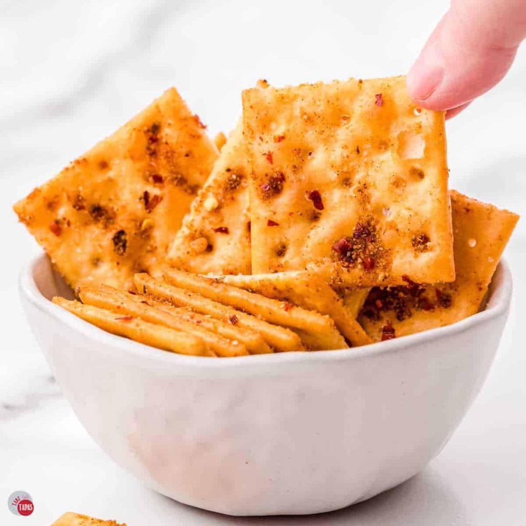 Snack Cracker Recipes - 19 Best Seasoned Crackers For Easy Homemade ...