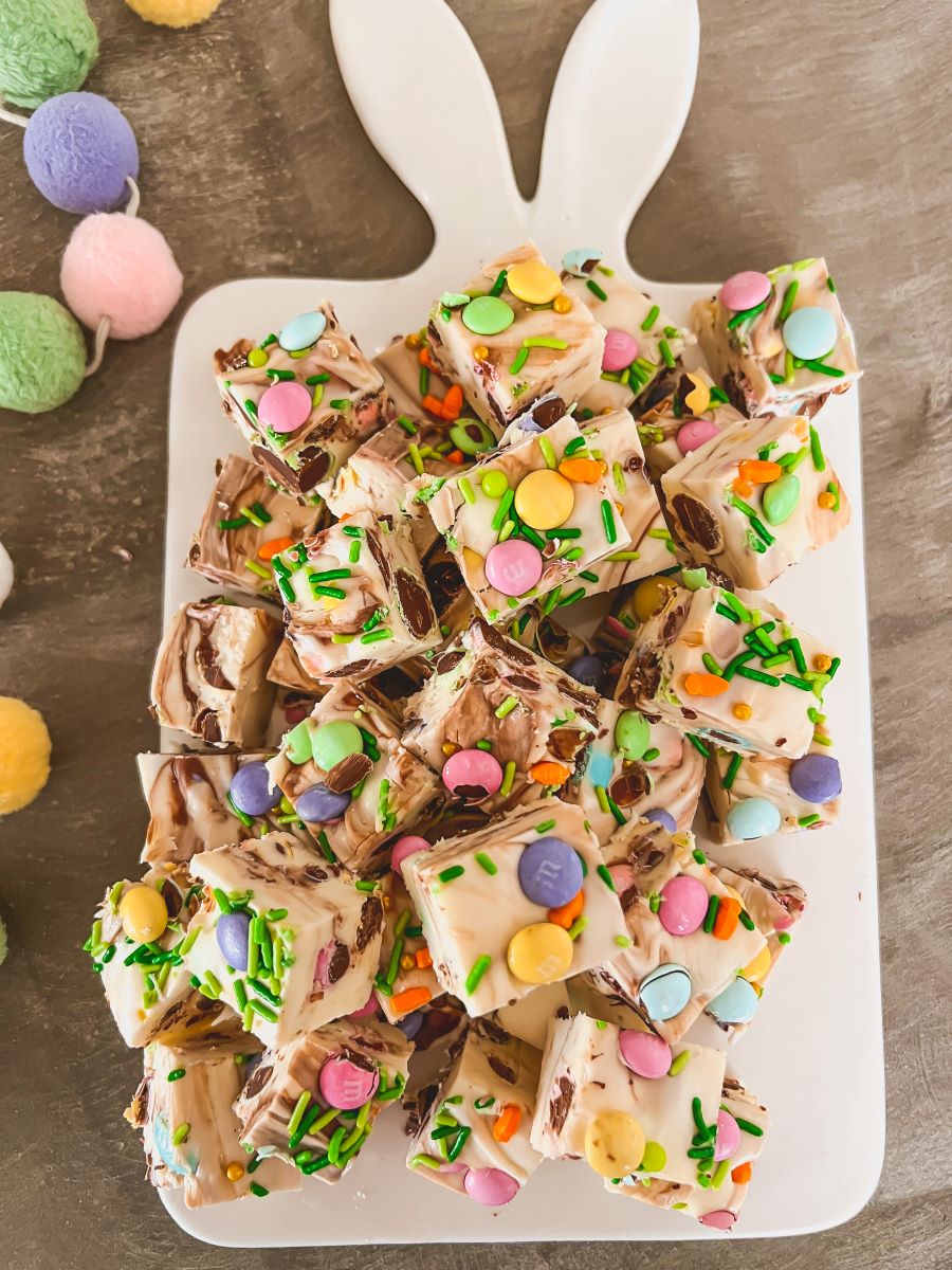 21+ No Bake Easter Desserts That Win The Holiday (easy recipes!)